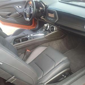 Brūns Chevrolet Camaro 2022 Šauļi, ar dzinēja tilpumu 2.00 L un nobraukumu 74 tūkst. km par 26900 €, foto 19 vietnē AUTOMOTO.COM.LV
