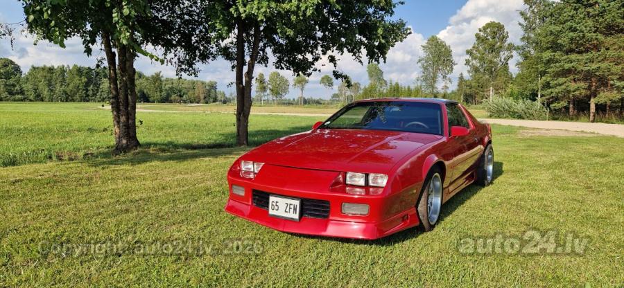 Chevrolet Camaro 1992 Tallina, ar dzinēja tilpumu 5.00 L un nobraukumu 0 tūkst. km par 13000 €, foto 4 vietnē AUTOMOTO.COM.LV