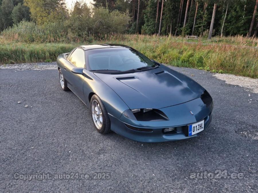 Zaļš Chevrolet Camaro 1996 Tallina, ar dzinēja tilpumu 5.70 L un nobraukumu 146 tūkst. km par 12900 €, foto 3 vietnē AUTOMOTO.COM.LV