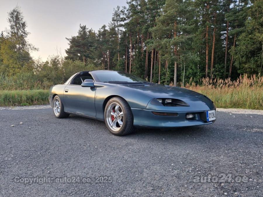 Zaļš Chevrolet Camaro 1996 Tallina, ar dzinēja tilpumu 5.70 L un nobraukumu 146 tūkst. km par 12900 €, foto 4 vietnē AUTOMOTO.COM.LV