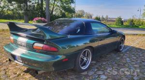 Zaļš Chevrolet Camaro 1996 Daugavpils, ar dzinēja tilpumu 5.70 L un nobraukumu 72 tūkst. km par 13500 €, foto 3 vietnē AUTOMOTO.COM.LV