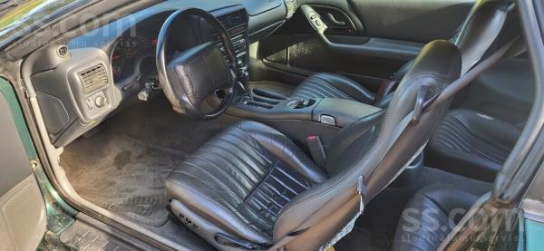 Chevrolet Camaro 1996 Daugavpils vietnē Zaļš Chevrolet Camaro 1996 Daugavpils, ar dzinēja tilpumu 5.70 L un nobraukumu 72 tūkst. km par 13500 €, foto 6 vietnē AUTOMOTO.COM.LV