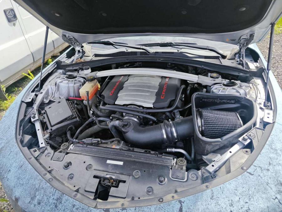 Grey Chevrolet Camaro 2017 in Kaisiadorys, with an engine capacity of 6.20 L and mileage of 110 thousand km for 13500 €, photo 6 on AUTOMOTO.COM.LV