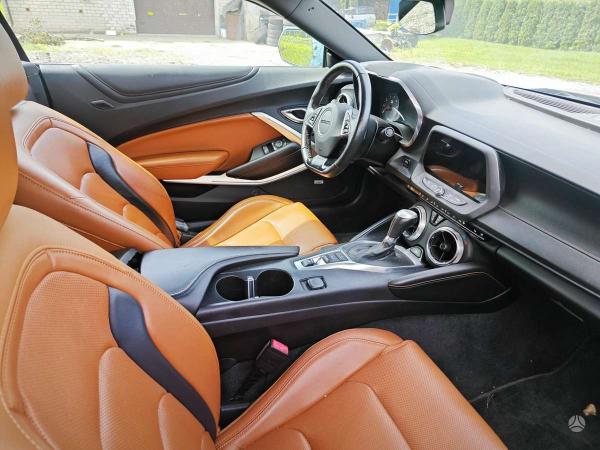 Grey Chevrolet Camaro 2017 in Kaisiadorys, with an engine capacity of 6.20 L and mileage of 110 thousand km for 13500 €, photo 7 on AUTOMOTO.COM.LV