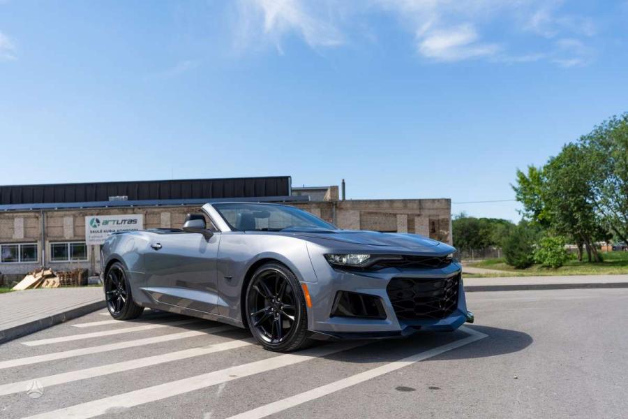 Grey Chevrolet Camaro 2019 in Siauliai, with an engine capacity of 6.16 L and mileage of 80 thousand km for 31460 €, photo 7 on AUTOMOTO.COM.LV