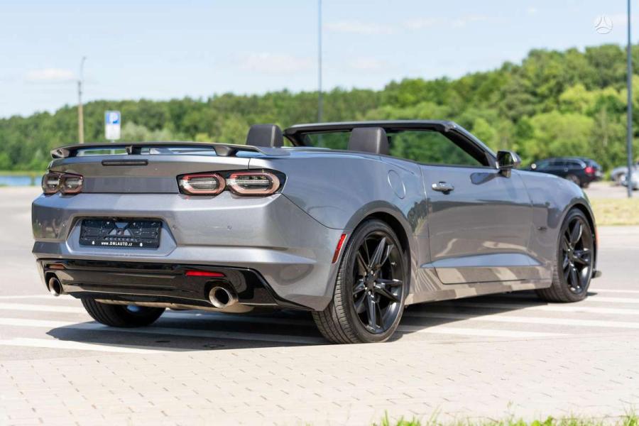 Grey Chevrolet Camaro 2019 in Siauliai, with an engine capacity of 6.16 L and mileage of 80 thousand km for 31460 €, photo 8 on AUTOMOTO.COM.LV