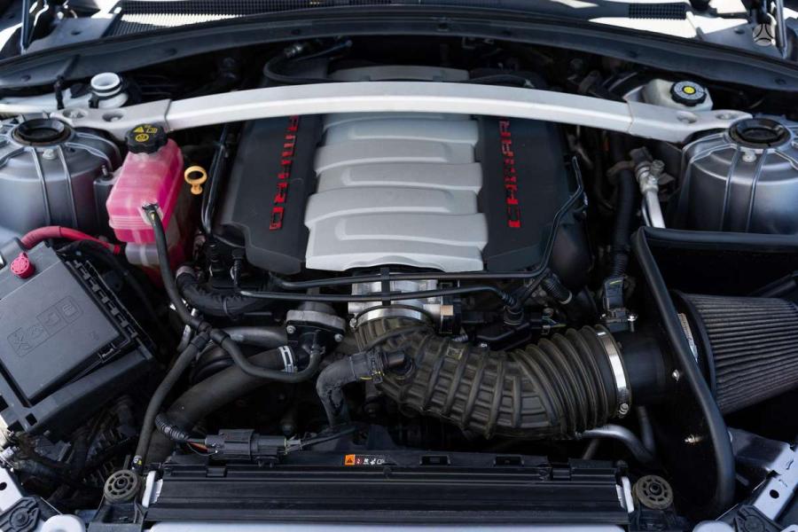 Grey Chevrolet Camaro 2019 in Siauliai, with an engine capacity of 6.16 L and mileage of 80 thousand km for 31460 €, photo 25 on AUTOMOTO.COM.LV