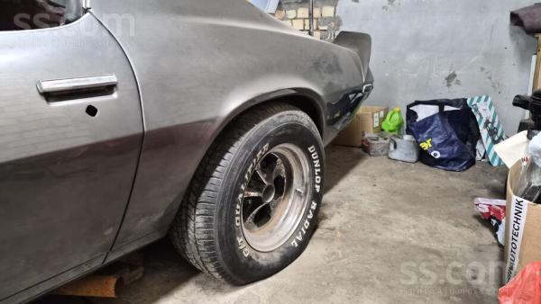 Grey Chevrolet Camaro 1971 in Riga, with an engine capacity of 5.00 L and mileage of 48 thousand km for 18500 €, photo 6 on AUTOMOTO.COM.LV