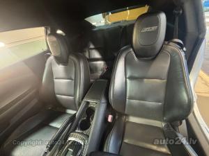 Pelēks Chevrolet Camaro 2010 Tallina, ar dzinēja tilpumu 6.20 L un nobraukumu 103 tūkst. km par 19900 €, foto 9 vietnē AUTOMOTO.COM.LV