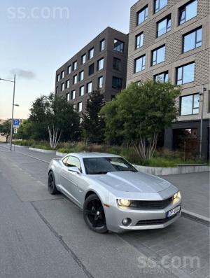 Pelēks Chevrolet Camaro 2011 Rīga, ar dzinēja tilpumu 3.60 L un nobraukumu 211 tūkst. km par 11000 €, foto 5 vietnē AUTOMOTO.COM.LV