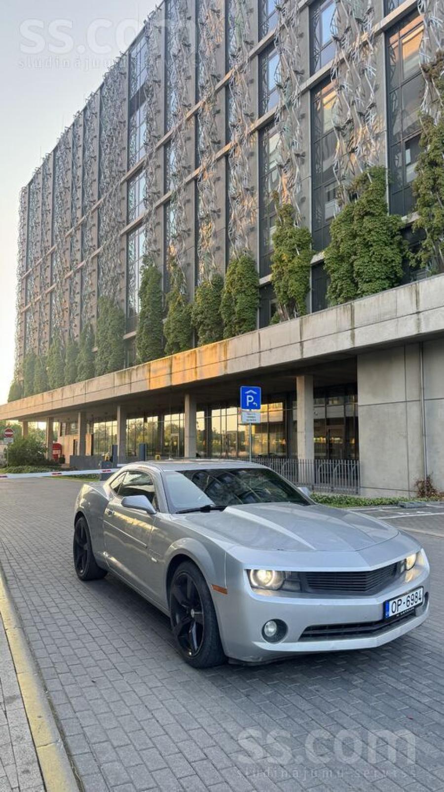 Pelēks Chevrolet Camaro 2011 Rīga, ar dzinēja tilpumu 3.60 L un nobraukumu 211 tūkst. km par 11000 €, foto 13 vietnē AUTOMOTO.COM.LV