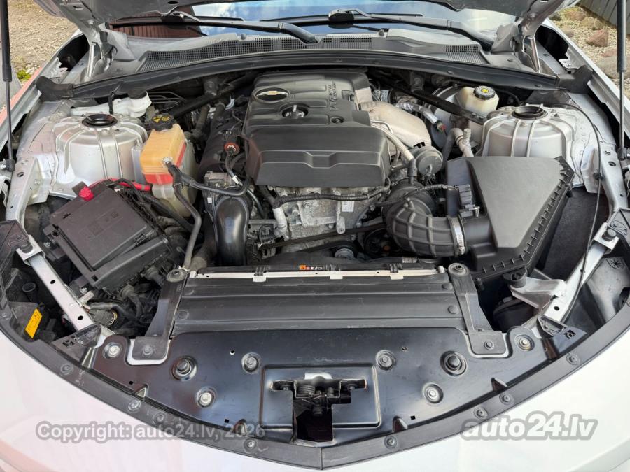 Pelēks Chevrolet Camaro 2018 Peltsamā, ar dzinēja tilpumu 2.00 L un nobraukumu 118 tūkst. km par 20000 €, foto 9 vietnē AUTOMOTO.COM.LV