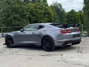 Grey Chevrolet Camaro 2019 in Vilnius, with an engine capacity of 2.00 L and mileage of 141 thousand km for 18900 €, photo 11 on AUTOMOTO.COM.LV