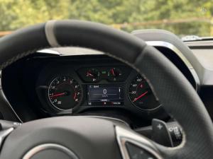 Grey Chevrolet Camaro 2019 in Vilnius, with an engine capacity of 2.00 L and mileage of 141 thousand km for 18900 €, photo 26 on AUTOMOTO.COM.LV