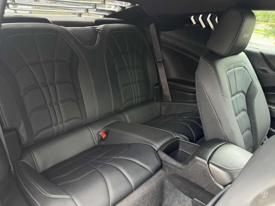 Grey Chevrolet Camaro 2019 in Vilnius, with an engine capacity of 2.00 L and mileage of 141 thousand km for 18900 €, photo 29 on AUTOMOTO.COM.LV