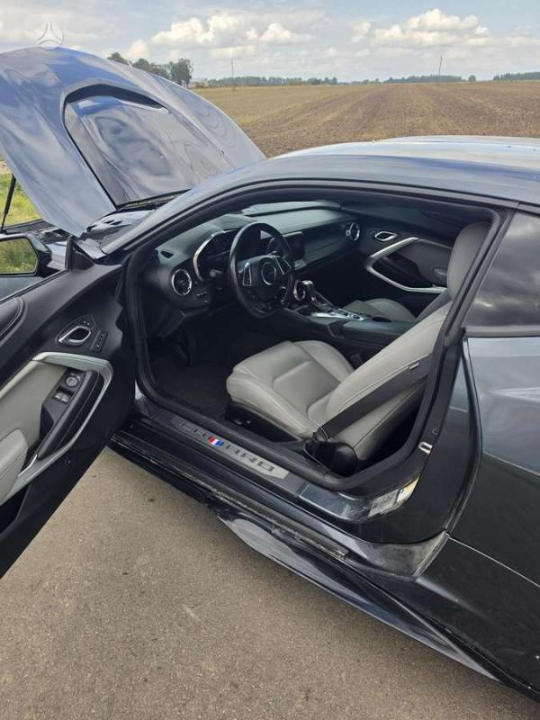 Grey Chevrolet Camaro 2020 in Radviliskis, with an engine capacity of 3.60 L and mileage of 114 thousand km for 18700 €, photo 9 on AUTOMOTO.COM.LV