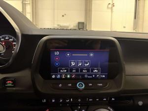 Pelēks Chevrolet Camaro 2020 Viļņa, ar dzinēja tilpumu 6.16 L un nobraukumu 33 tūkst. km par 29999 €, foto 27 vietnē AUTOMOTO.COM.LV