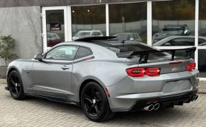Grey Chevrolet Camaro 2024 in Radviliskis, with an engine capacity of 3.60 L and mileage of 23 thousand km for 25950 €, photo 12 on AUTOMOTO.COM.LV