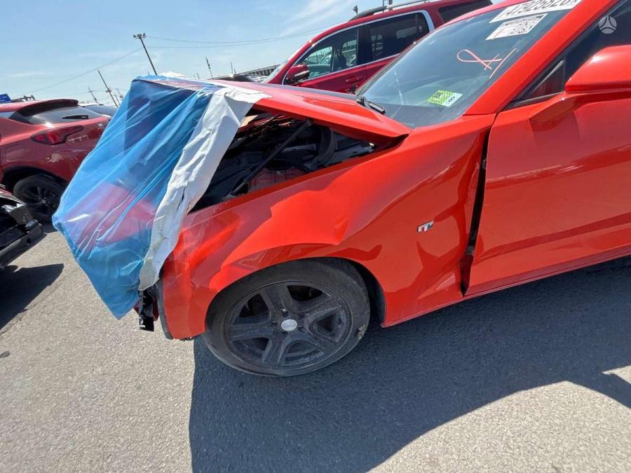 Oranžs Chevrolet Camaro 2019 Ukmergė, ar dzinēja tilpumu 2.00 L un nobraukumu 93 tūkst. km par 9490 €, foto 19 vietnē AUTOMOTO.COM.LV