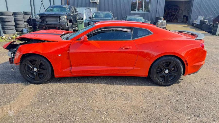 Oranžs Chevrolet Camaro 2019 Ukmergė, ar dzinēja tilpumu 2.00 L un nobraukumu 93 tūkst. km par 8999 €, foto 10 vietnē AUTOMOTO.COM.LV