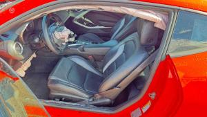 Oranžs Chevrolet Camaro 2019 Ukmergė, ar dzinēja tilpumu 2.00 L un nobraukumu 93 tūkst. km par 8999 €, foto 11 vietnē AUTOMOTO.COM.LV