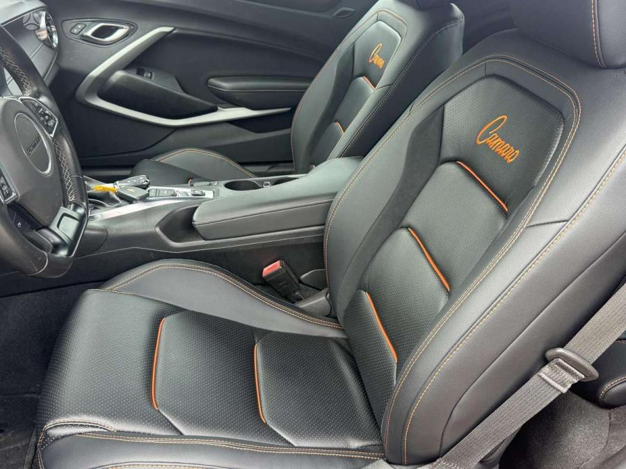 Oranžs Chevrolet Camaro 2022 Kauņa, ar dzinēja tilpumu 2.00 L un nobraukumu 33 tūkst. km par 26500 €, foto 9 vietnē AUTOMOTO.COM.LV