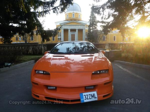 Oranžs Chevrolet Camaro 1996 Tallina, ar dzinēja tilpumu 3.80 L un nobraukumu 140 tūkst. km par 7900 €, foto 4 vietnē AUTOMOTO.COM.LV