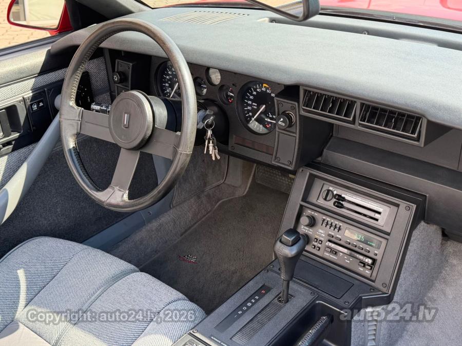 Красный Шевроле Камаро 1989 в Таллин, объемом двигателя 5.00 л и пробегом 39 тыс. км за 23900 €, фото 18 на AUTOMOTO.COM.LV