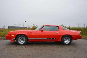 Red Chevrolet Camaro 1979 in Vilnius, with an engine capacity of 4.07 L and mileage of 2 thousand km for 22000 €, photo 5 on AUTOMOTO.COM.LV
