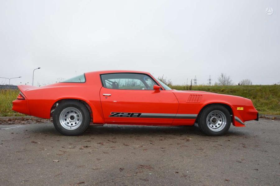 Red Chevrolet Camaro 1979 in Vilnius, with an engine capacity of 4.07 L and mileage of 2 thousand km for 22000 €, photo 7 on AUTOMOTO.COM.LV