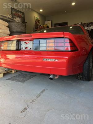 Sarkans Chevrolet Camaro 1991 Rīga, ar dzinēja tilpumu 5.70 L un nobraukumu 0 tūkst. km par 11500 €, foto  vietnē AUTOMOTO.COM.LV