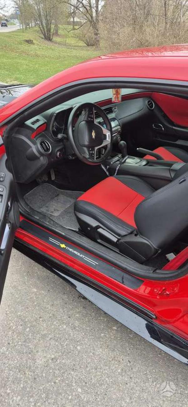 Sarkans Chevrolet Camaro 2013 Ukmergė, ar dzinēja tilpumu 3.60 L un nobraukumu 252 tūkst. km par 12000 €, foto 4 vietnē AUTOMOTO.COM.LV
