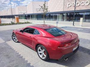 Sarkans Chevrolet Camaro 2015 Panevēža, ar dzinēja tilpumu 3.60 L un nobraukumu 210 tūkst. km par 11000 €, foto 9 vietnē AUTOMOTO.COM.LV