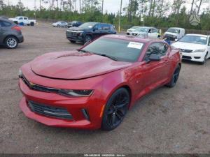 Sarkans Chevrolet Camaro 2016 Klaipėda, ar dzinēja tilpumu 3.60 L un nobraukumu 218 tūkst. km par 7500 €, foto  vietnē AUTOMOTO.COM.LV