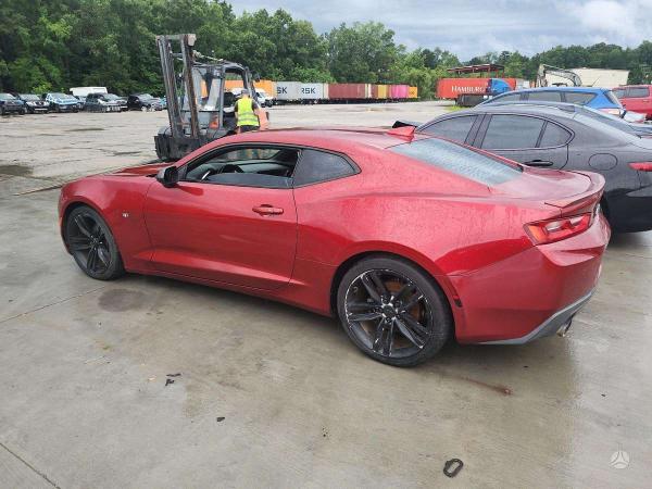 Red Chevrolet Camaro 2016 in Klaipeda, with an engine capacity of 3.60 L and mileage of 218 thousand km for 7500 €, photo 3 on AUTOMOTO.COM.LV