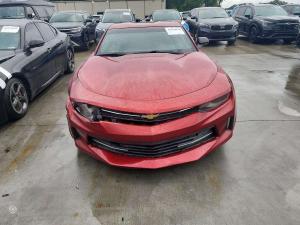 Sarkans Chevrolet Camaro 2016 Klaipėda, ar dzinēja tilpumu 3.60 L un nobraukumu 218 tūkst. km par 7500 €, foto 7 vietnē AUTOMOTO.COM.LV