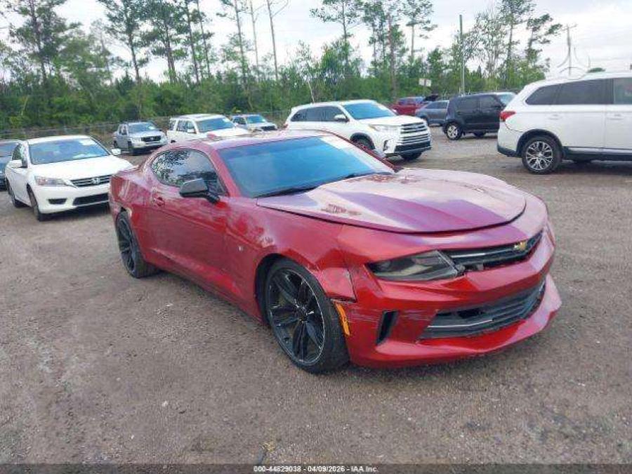 Sarkans Chevrolet Camaro 2016 Klaipėda, ar dzinēja tilpumu 3.60 L un nobraukumu 218 tūkst. km par 7500 €, foto 12 vietnē AUTOMOTO.COM.LV