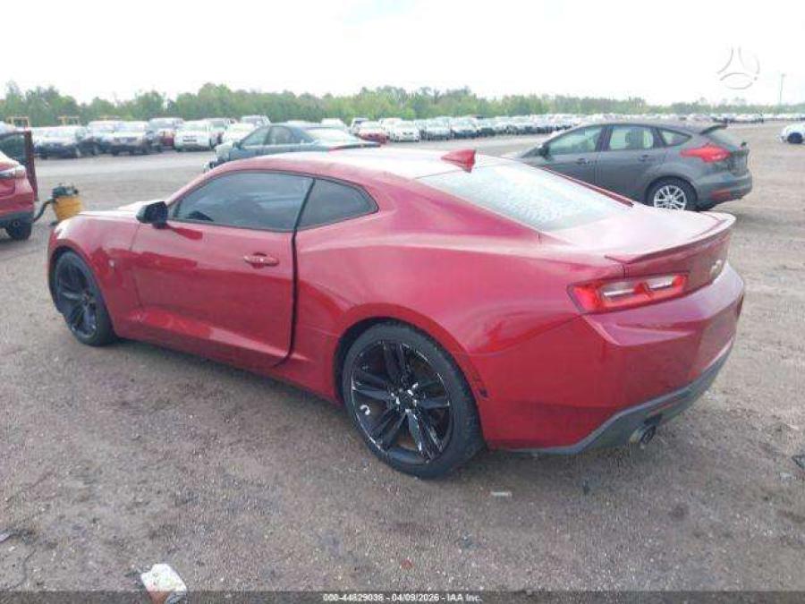 Sarkans Chevrolet Camaro 2016 Klaipėda, ar dzinēja tilpumu 3.60 L un nobraukumu 218 tūkst. km par 7500 €, foto 13 vietnē AUTOMOTO.COM.LV