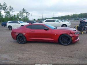 Sarkans Chevrolet Camaro 2016 Klaipėda, ar dzinēja tilpumu 3.60 L un nobraukumu 218 tūkst. km par 7500 €, foto 21 vietnē AUTOMOTO.COM.LV
