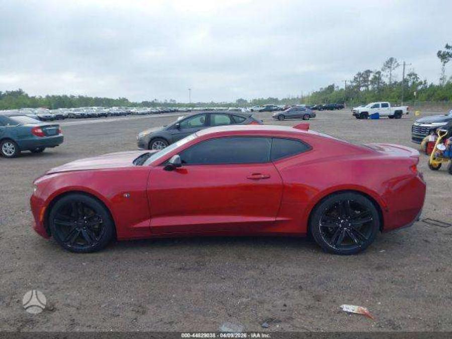 Sarkans Chevrolet Camaro 2016 Klaipėda, ar dzinēja tilpumu 3.60 L un nobraukumu 218 tūkst. km par 7500 €, foto 22 vietnē AUTOMOTO.COM.LV