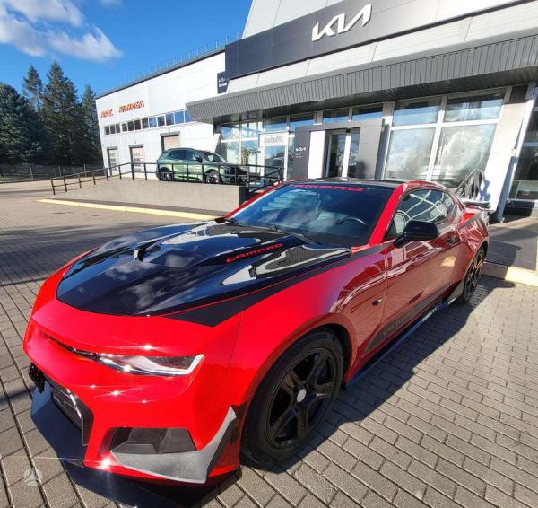 Red Chevrolet Camaro 2019 in Siauliai, with an engine capacity of 3.60 L and mileage of 55 thousand km for 24700 €, photo 11 on AUTOMOTO.COM.LV