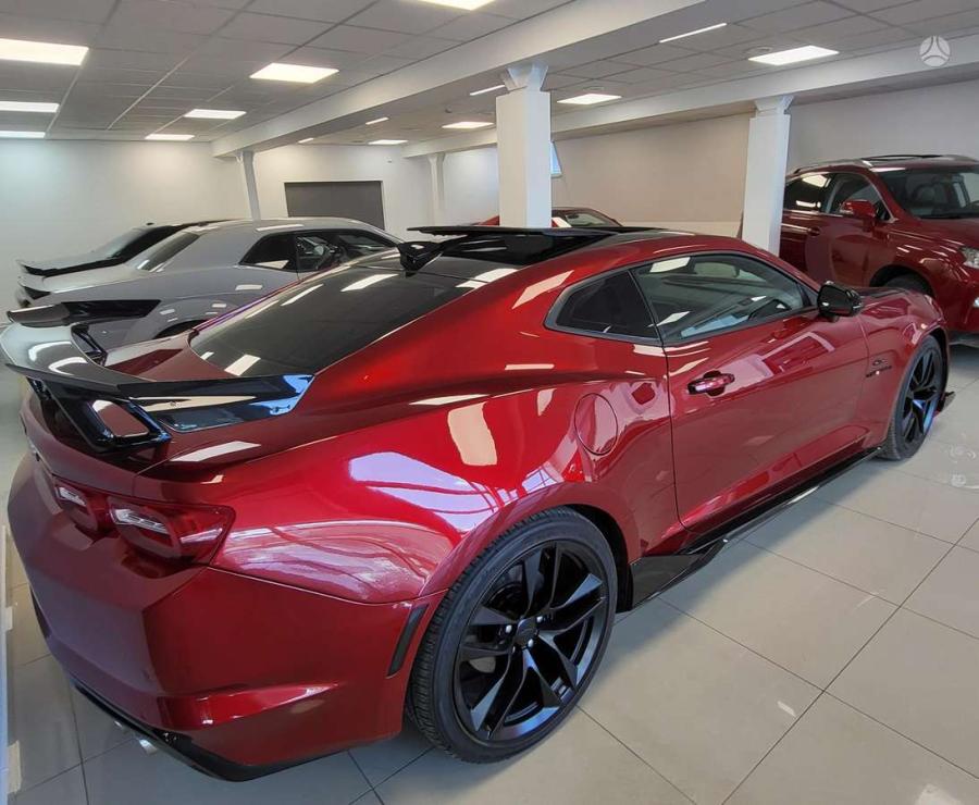 Sarkans Chevrolet Camaro 2023 Šauļi, ar dzinēja tilpumu 3.60 L un nobraukumu 40 tūkst. km par 26999 €, foto 12 vietnē AUTOMOTO.COM.LV