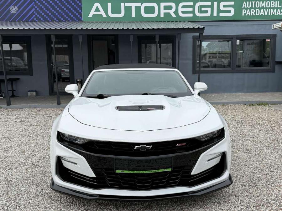 Balts Chevrolet Camaro 2022 Kretinga, ar dzinēja tilpumu 6.20 L un nobraukumu 73 tūkst. km par 30999 €, foto 3 vietnē AUTOMOTO.COM.LV