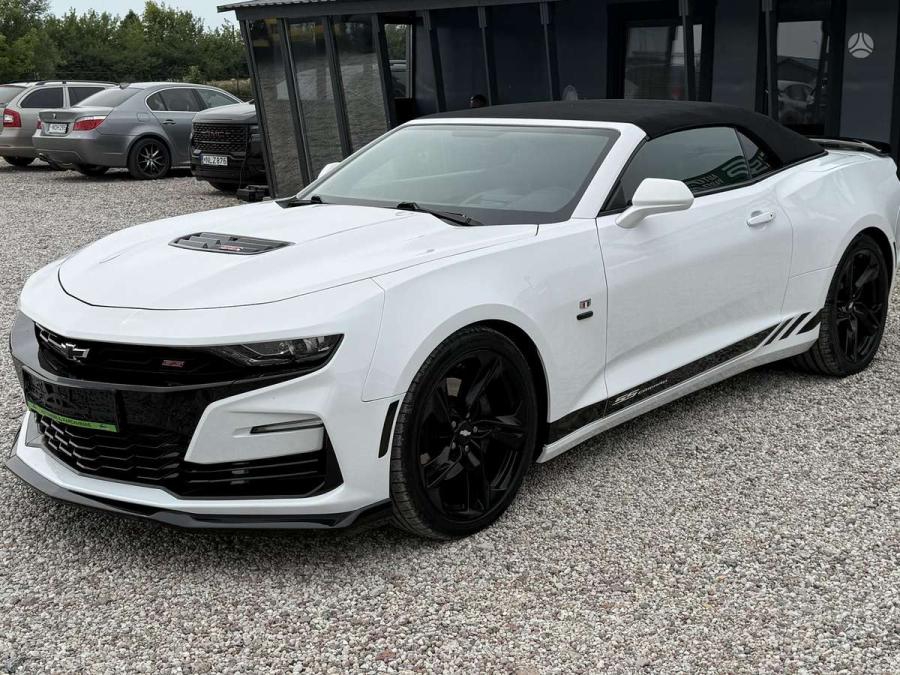 Balts Chevrolet Camaro 2022 Kretinga, ar dzinēja tilpumu 6.20 L un nobraukumu 73 tūkst. km par 30999 €, foto 5 vietnē AUTOMOTO.COM.LV