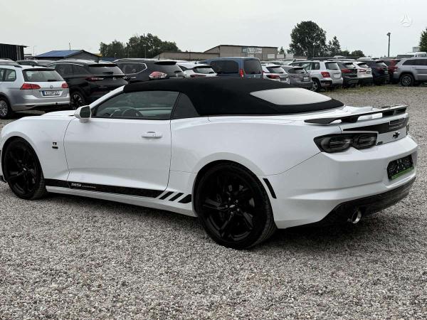 Balts Chevrolet Camaro 2022 Kretinga, ar dzinēja tilpumu 6.20 L un nobraukumu 73 tūkst. km par 30999 €, foto 6 vietnē AUTOMOTO.COM.LV