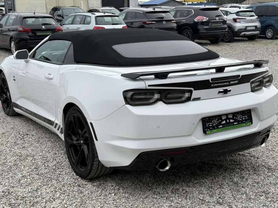 Balts Chevrolet Camaro 2022 Kretinga, ar dzinēja tilpumu 6.20 L un nobraukumu 73 tūkst. km par 30999 €, foto 8 vietnē AUTOMOTO.COM.LV