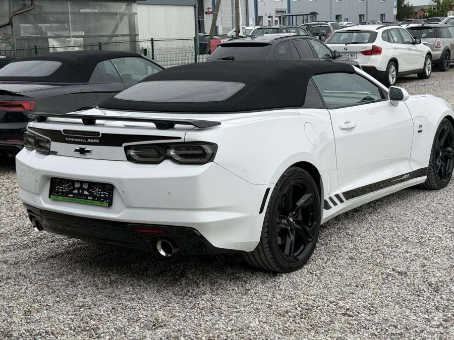 Balts Chevrolet Camaro 2022 Kretinga, ar dzinēja tilpumu 6.20 L un nobraukumu 73 tūkst. km par 30999 €, foto 10 vietnē AUTOMOTO.COM.LV