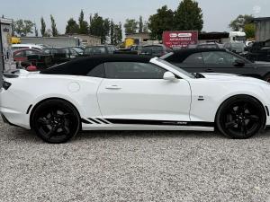 Balts Chevrolet Camaro 2022 Kretinga, ar dzinēja tilpumu 6.20 L un nobraukumu 73 tūkst. km par 30999 €, foto 12 vietnē AUTOMOTO.COM.LV