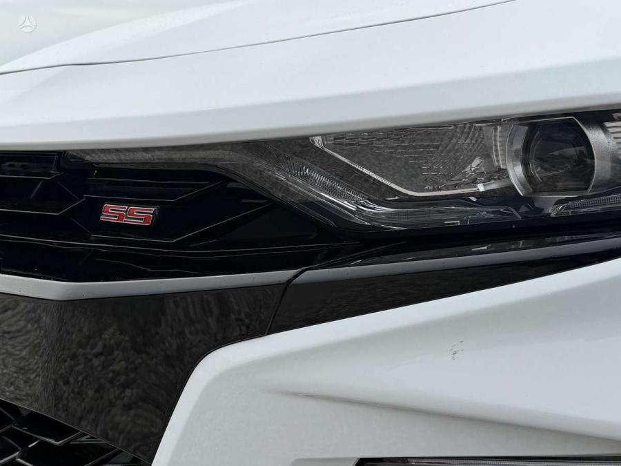Balts Chevrolet Camaro 2022 Kretinga, ar dzinēja tilpumu 6.20 L un nobraukumu 73 tūkst. km par 30999 €, foto 13 vietnē AUTOMOTO.COM.LV