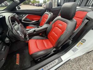Balts Chevrolet Camaro 2022 Kretinga, ar dzinēja tilpumu 6.20 L un nobraukumu 73 tūkst. km par 30999 €, foto 27 vietnē AUTOMOTO.COM.LV